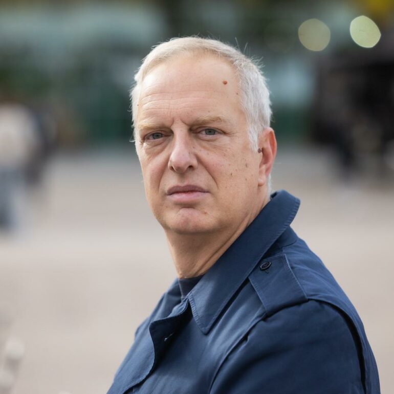 ANTONIO SCURATI, RADIOGRAFÍA Y LUCHA ANTIFASCISTA - Qué Leer